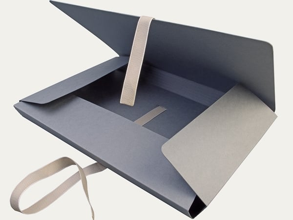 Folders with flaps with slits and ribbons - KLUG-CONSERVATION